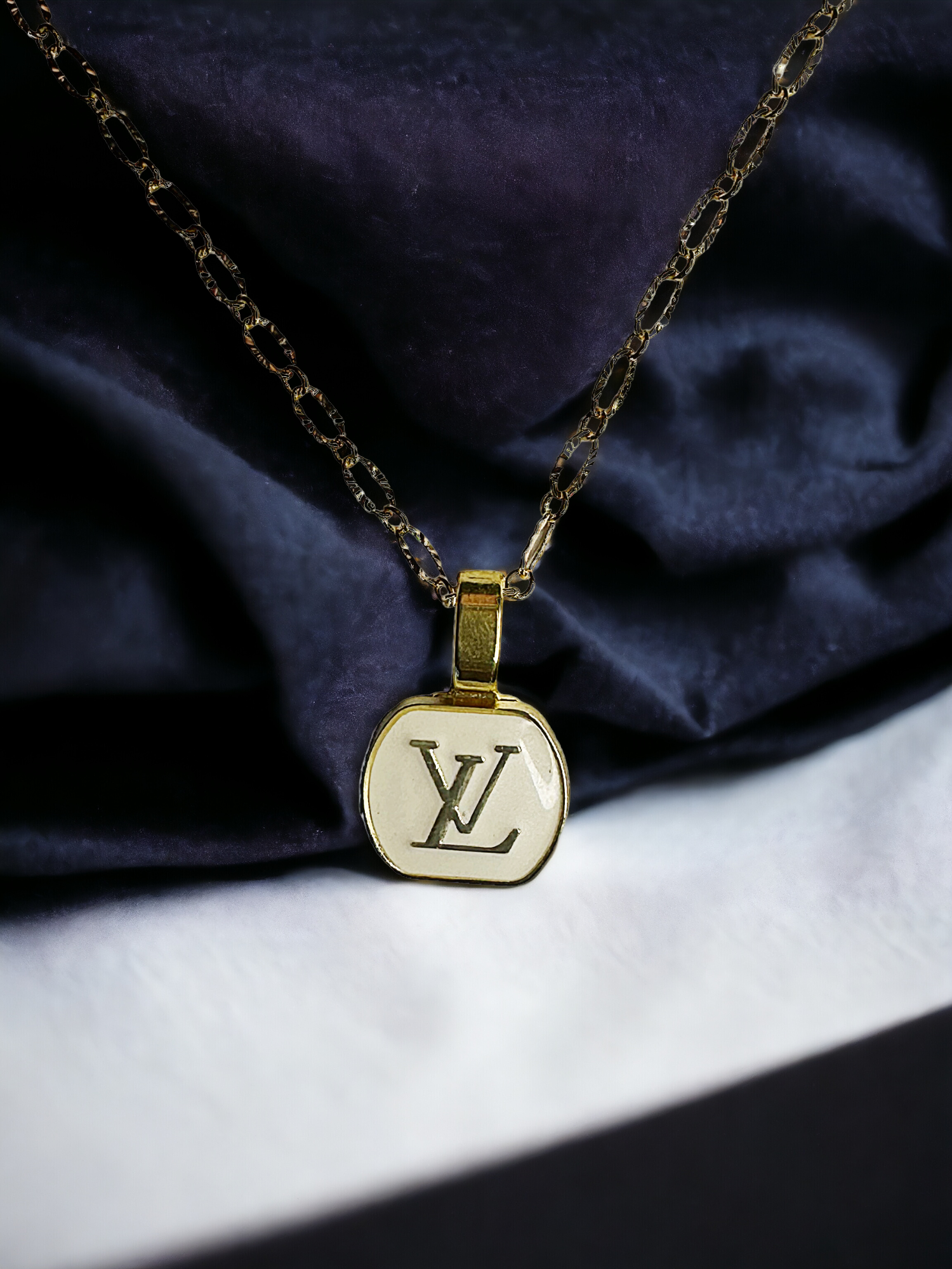 Designer Vintage Collection - Buttons & Locks – Fancy Free Buttonry